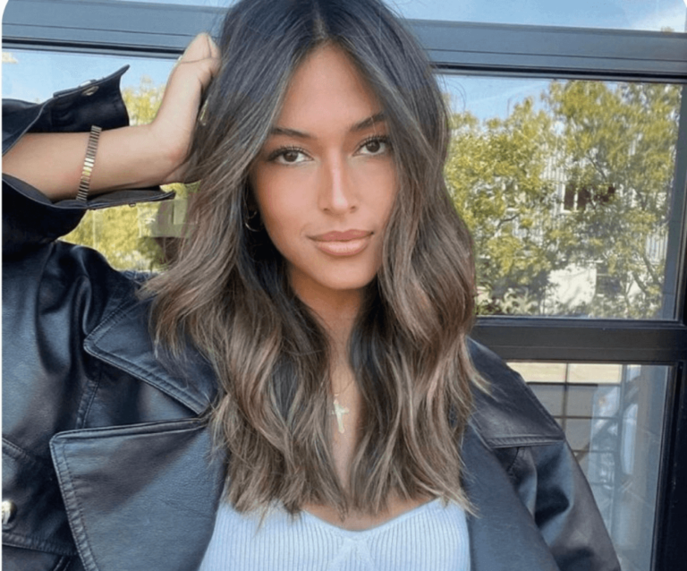 Smokey hair, la coloración en tendencia para disimular las canas